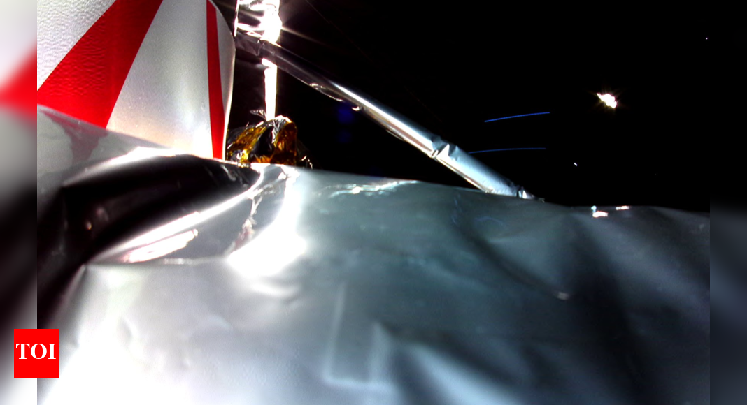 Peregrine Moon lander's first space photo unveils anomaly clues - The ...