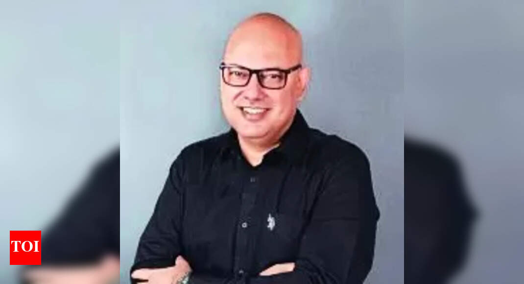 Snowflake: Data cloud firm Snowflake names ex-Microsoft exec Vijayant ...