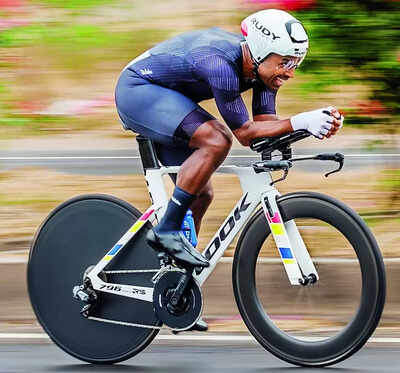 Naveen Retains Individual Time Trial Gold: Karnataka’s Naveen retains ...