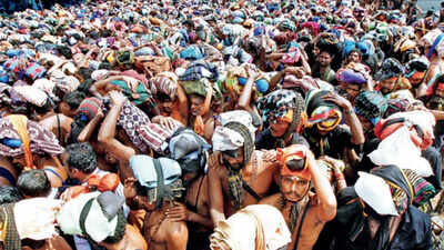 Big crowd at Sabarimala, no spot bookings from today | Kochi News ...