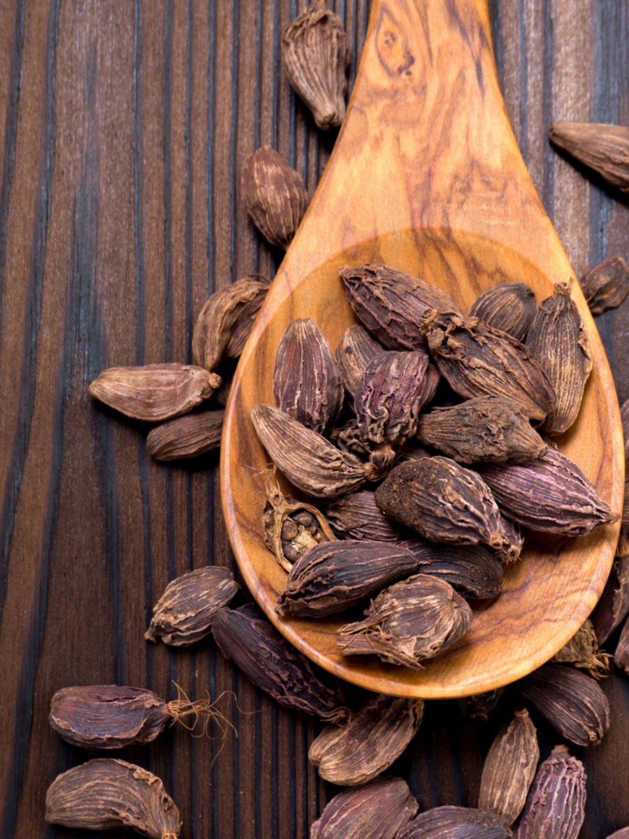10 benefits of black cardamom and its culinary uses | Times of India