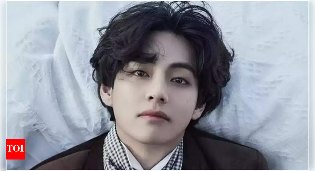 BTS' V hailed by American singer UMI | K-pop Movie News - Times of India