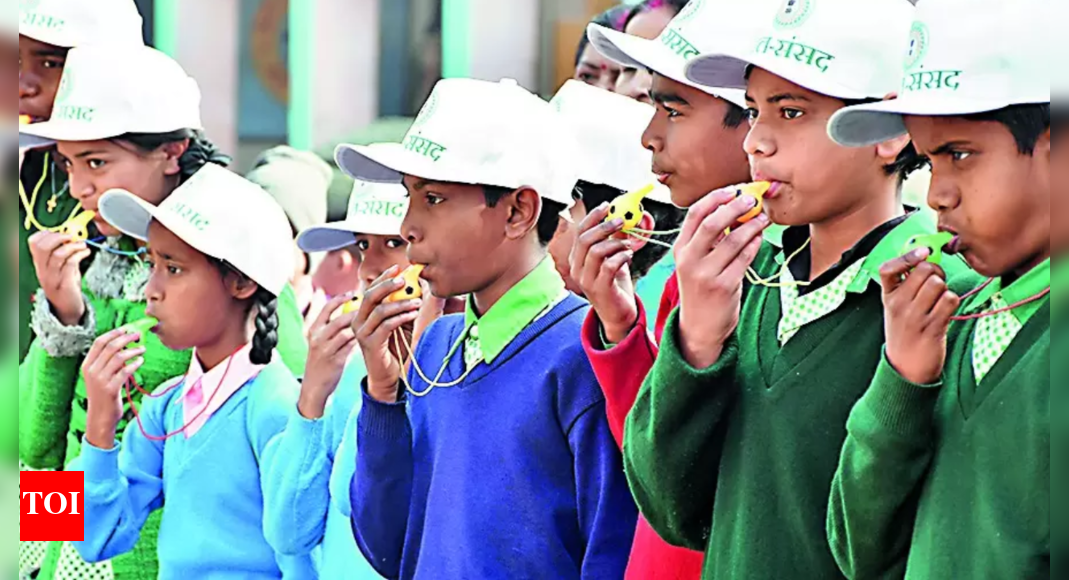 Seeti Bajao: 35k students kick off ‘Seeti Bajao, School Bulao’ drive ...