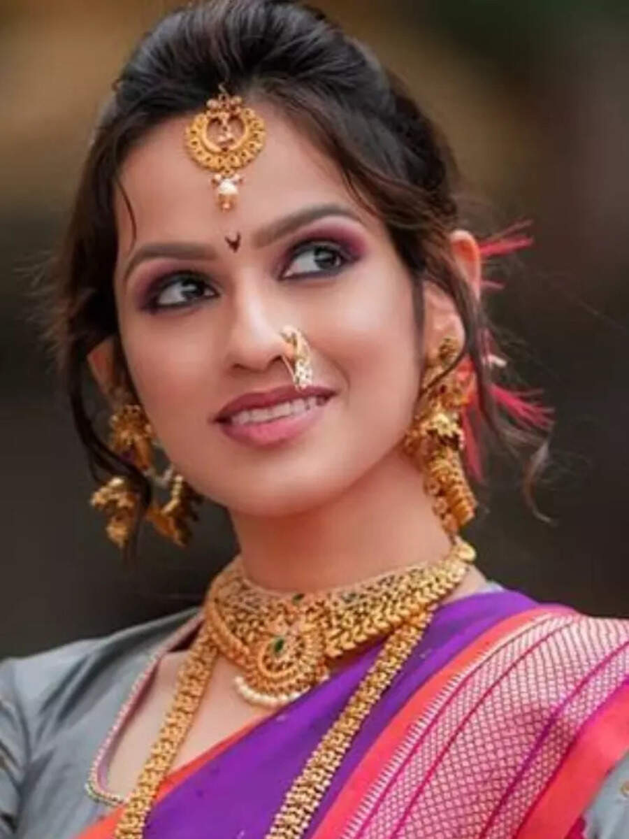 Shivani Baokar's beautiful Nath collection | Times of India