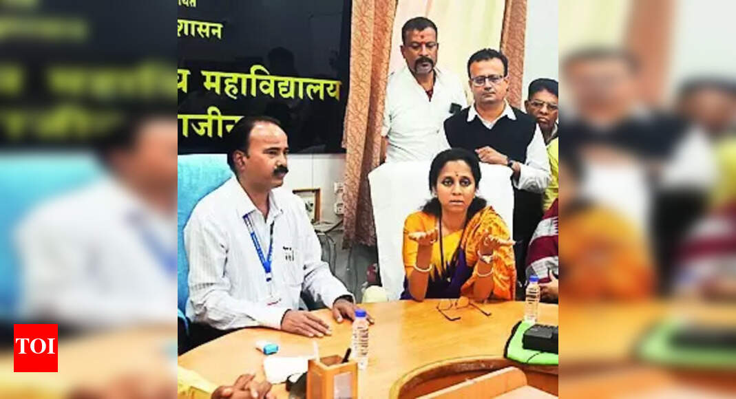 Clash Between Two Groups: Clash between Two Groups Leaves Resident ...