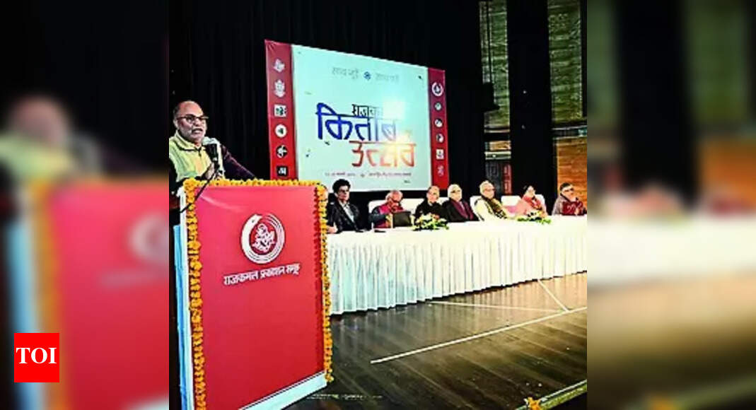 Yashpal: Revolutionary Freedom Fighter and Writer Yashpal: Life and ...