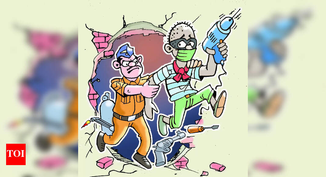 Parole Jumper: Parole Jumper Arrested for Robbery: Isanpur Resident ...