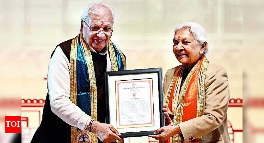 Learning Languages: Learning Languages Good For Brain: Khan | Lucknow News - Times of India