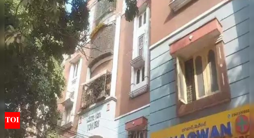 Boy Electrocuted: Class 3 Boy Electrocuted While Playing On Terrace | Hyderabad News - Times of ...