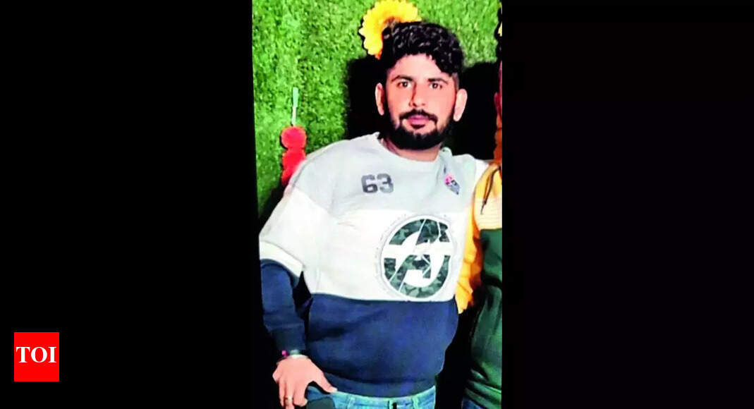 Bullet Injury: Former Model Divya Pahuja Found Dead: Investigation ...