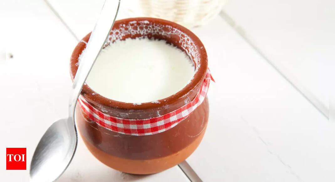 Simple hacks that can help with setting curd at home in winter - Times ...