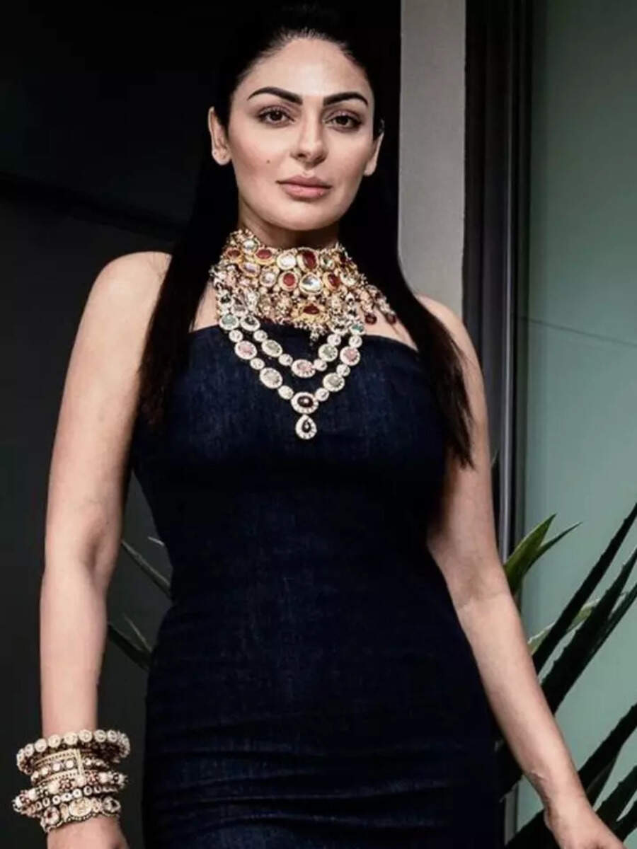 Neeru Bajwa captivates with timeless elegance and grace | Times of India