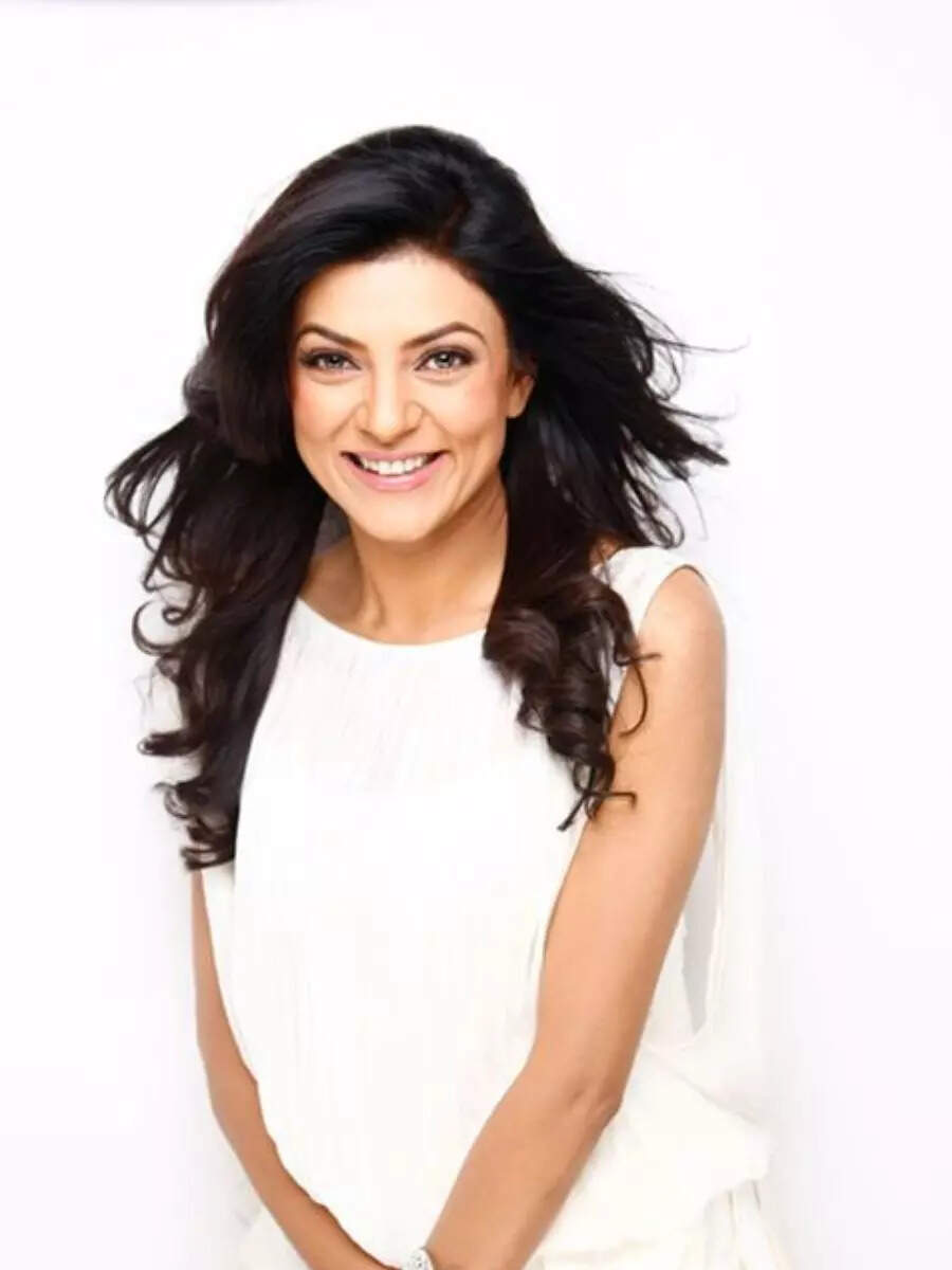 Sushmita Sen And Her Relationships: Vikram Bhatt To Lalit Modi | Zoom TV
