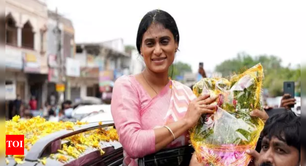 It’s Jagan vs Sharmila: Andhra CM’s sister to head Congress in state | Vijayawada News - Times ...