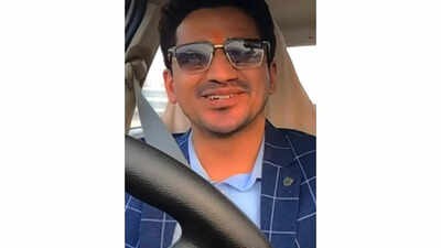 Delhi NCR Uber driver gains social media fame, quits corporate job for ...