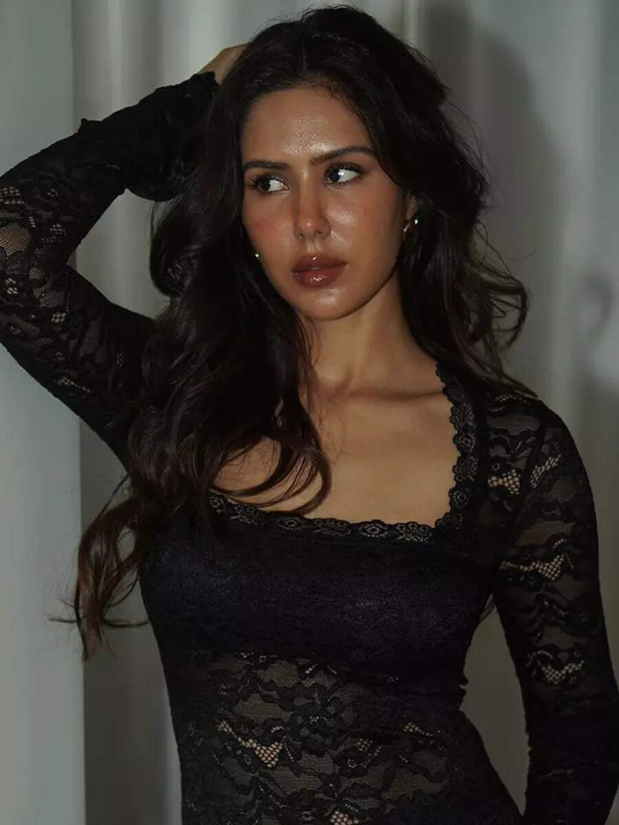 Sonam Bajwa is setting hearts aflutter in a black lace dress | Times of ...