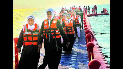 Floating Bridge: 35k People Visited Floating Bridge At Kuzhuppilly In ...