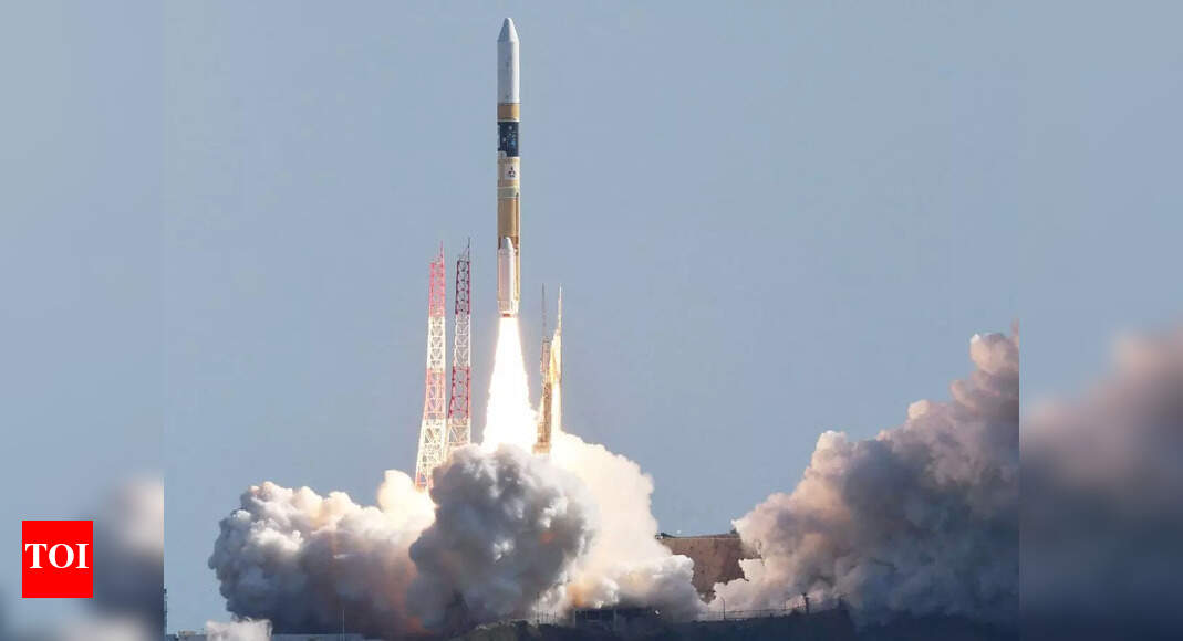 Why is Japan's 'moon sniper' landing mission important? - Times of India