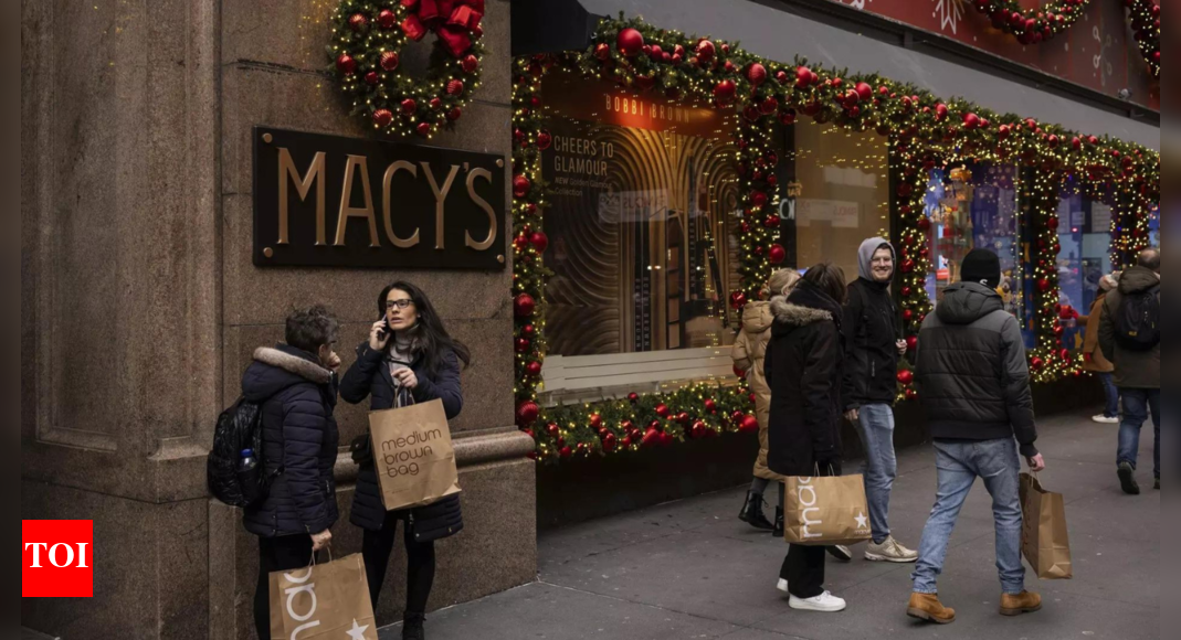 UK retail sales hit lowest since 2021 Covid lockdown | World News ...
