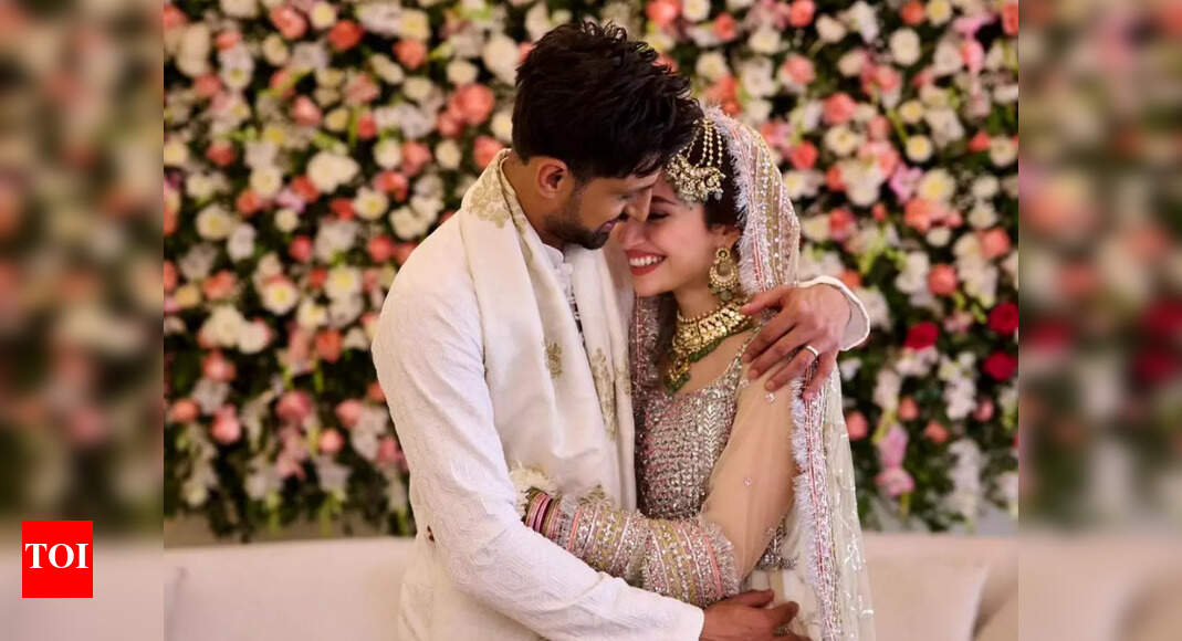 Who is Sana Javed? Pakistani cricketer Shoaib Malik's third wife ...