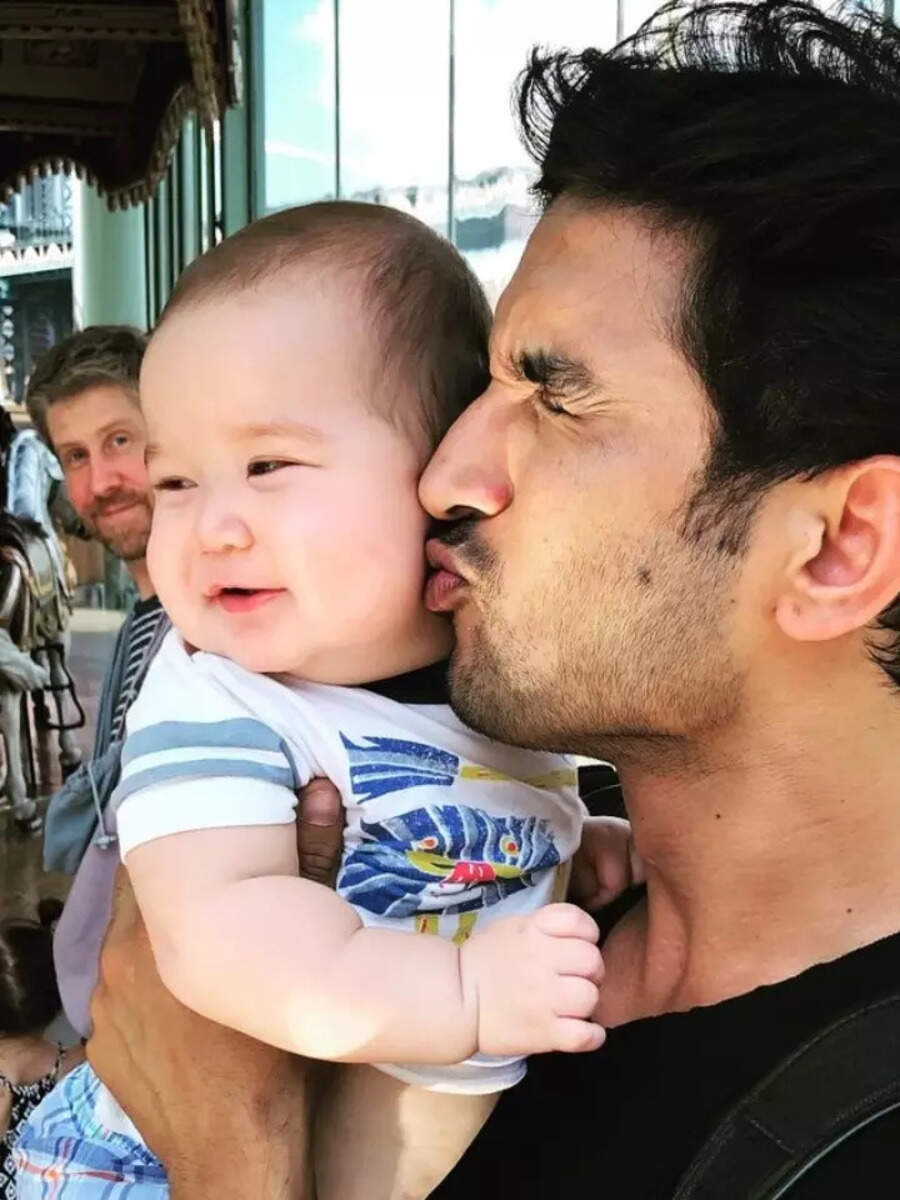 9 Precious Photos Of Sushant Singh Rajput | Times Now