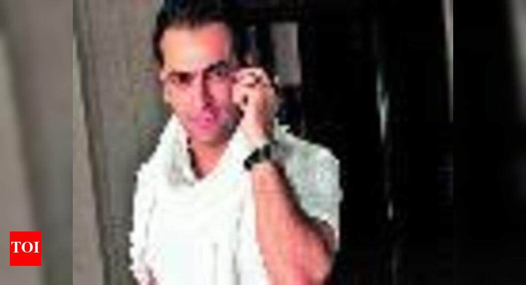 Jas Arora's new fashion statement - Times of India