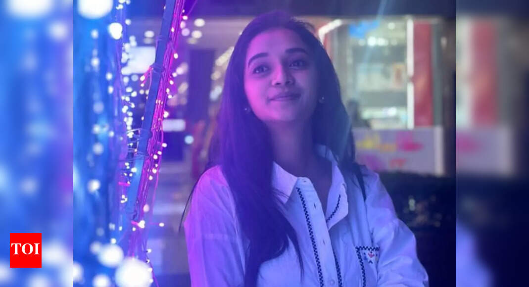 Sandhyaraagam's Dhanalakshmi aka VJ Thara quits the show - Times of India