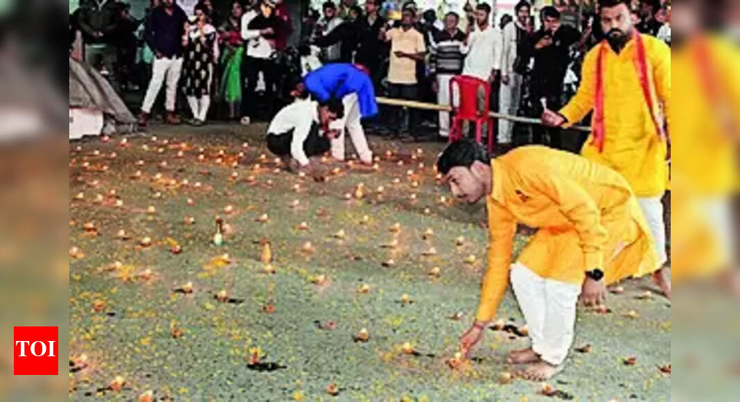 Adityapur Industrial Area: Moderate attendance in Adityapur industrial ...