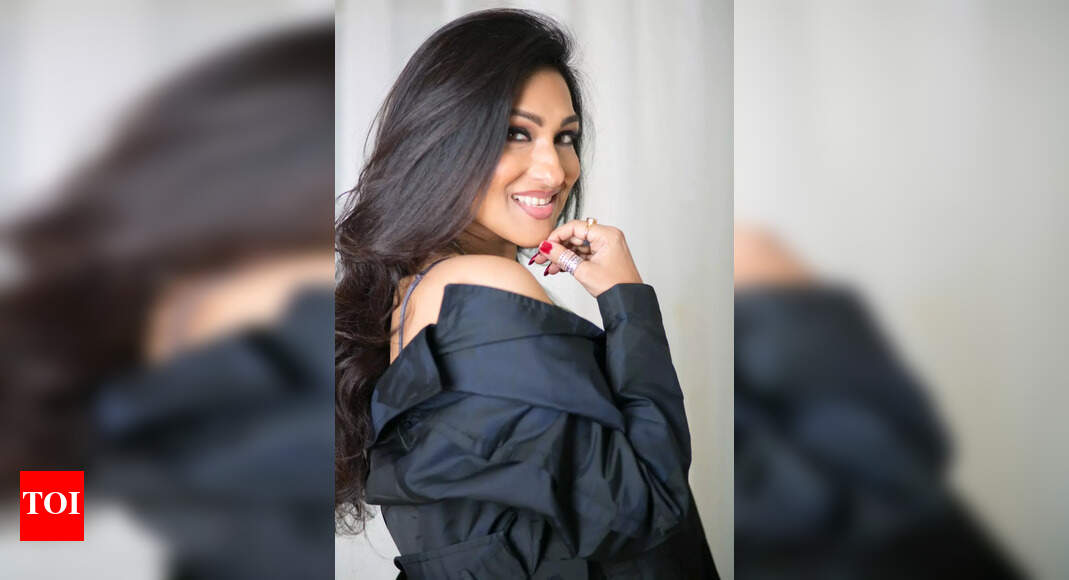 Chaiti Ghoshal's directorial debut to feature Rituparna Sengupta and ...