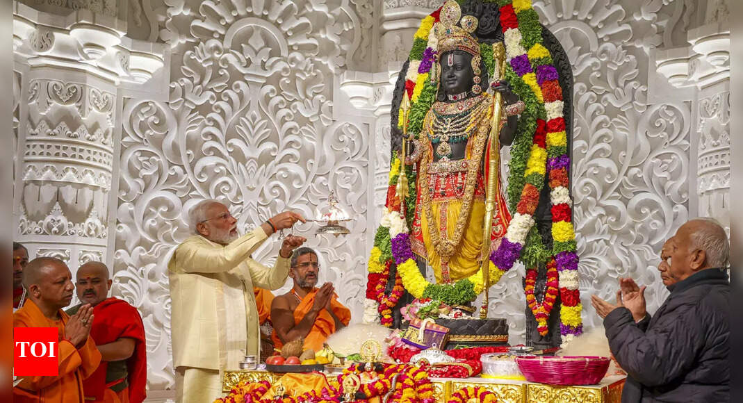 Ayodhya Ram Mandir LIVE Updates: Day after Pran Pratishtha, 5 lakh get ...