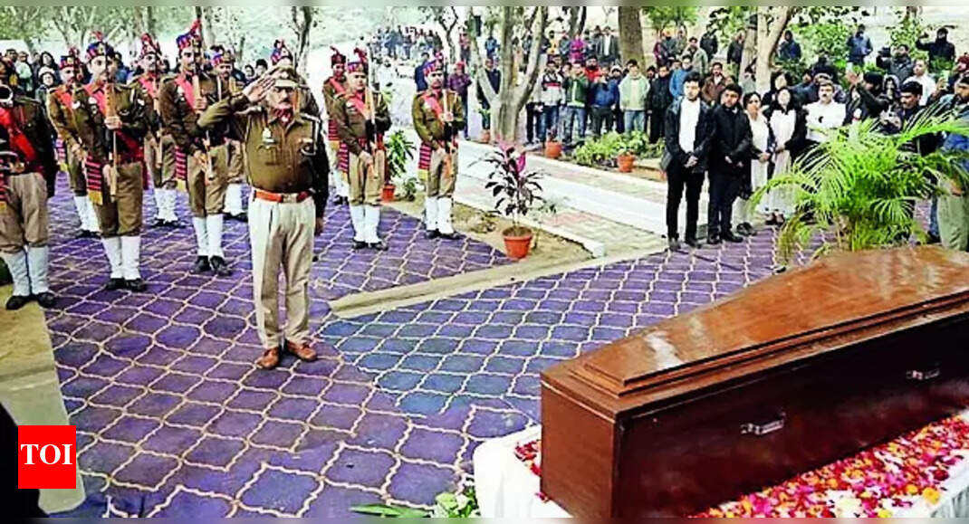 Jagdish Gandhi: Renowned Educationist Jagdish Gandhi Laid to Rest with State Honours | Lucknow ...