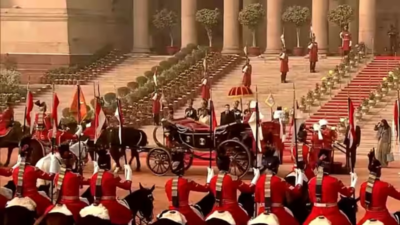 Gold-plated 'Royal Buggy' makes a comeback on India's 75th Republic Day ...