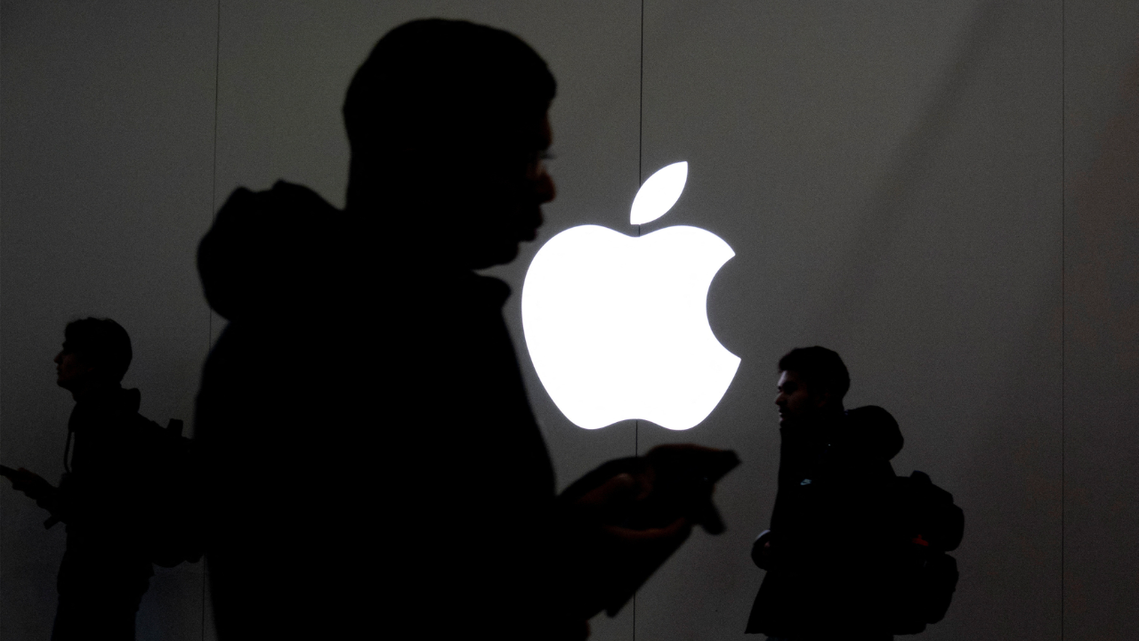 Apple is bringing down the walls to its ‘walled garden’ in the European ...