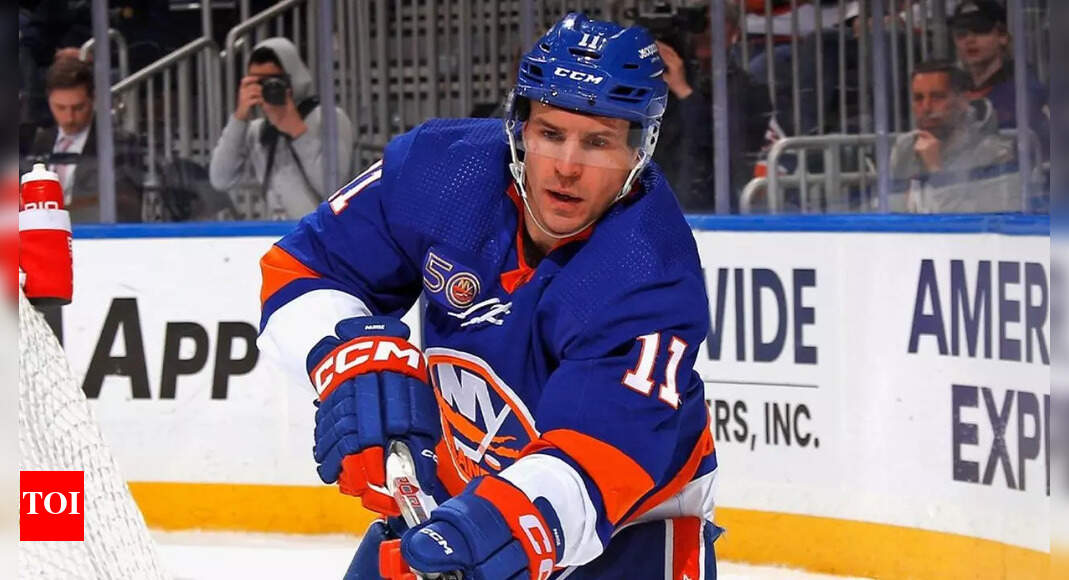 Colorado Avalanche sign F Zach Parise to 1-year contract - Times of India