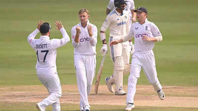 1st Test: India 436 all out, take 190-run lead against England ...