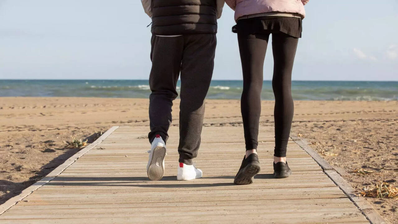 Backtrack To Fitness: The Buzz Around Reverse Walking