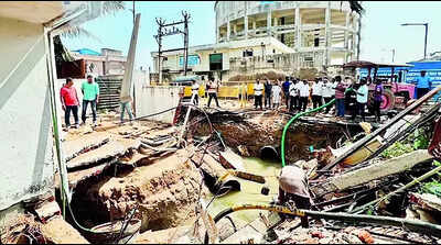 Pipeline Burst: Pipeline Burst in Perungudi Causes Flooding in Chennai ...