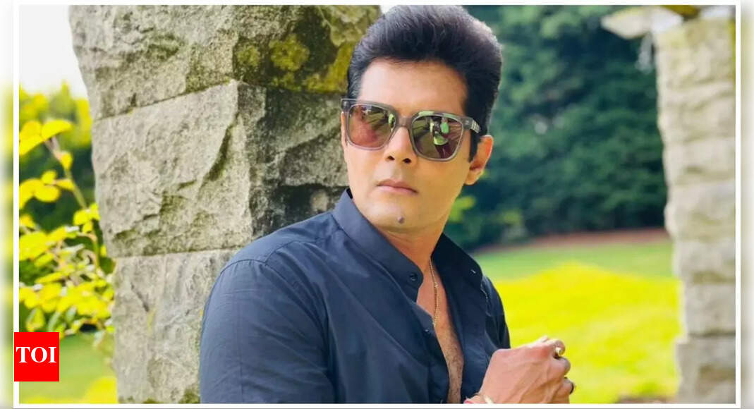 Amar Upadhyay: I believe in reinventing and moving with the times ...