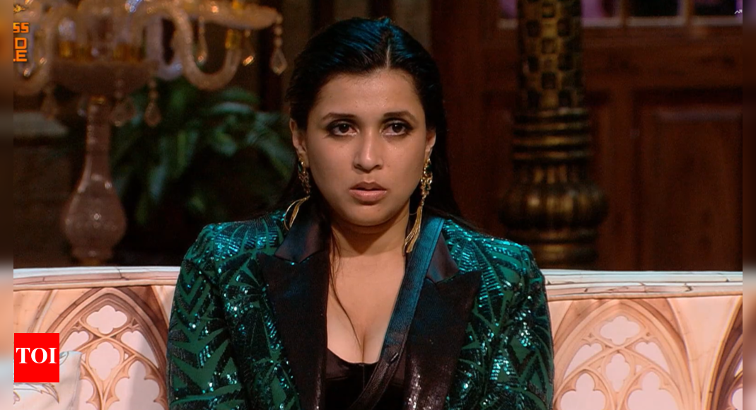 Bigg Boss 17 Grand Finale Mannara Chopra Gets Evicted As The Second