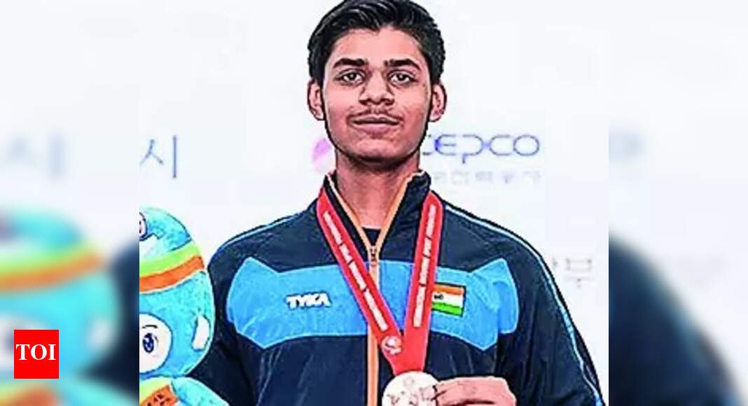 Divyansh Singh Panwar: Divyansh Singh Panwar Breaks World Record at ISSF World Cup, Boosts Hopes ...