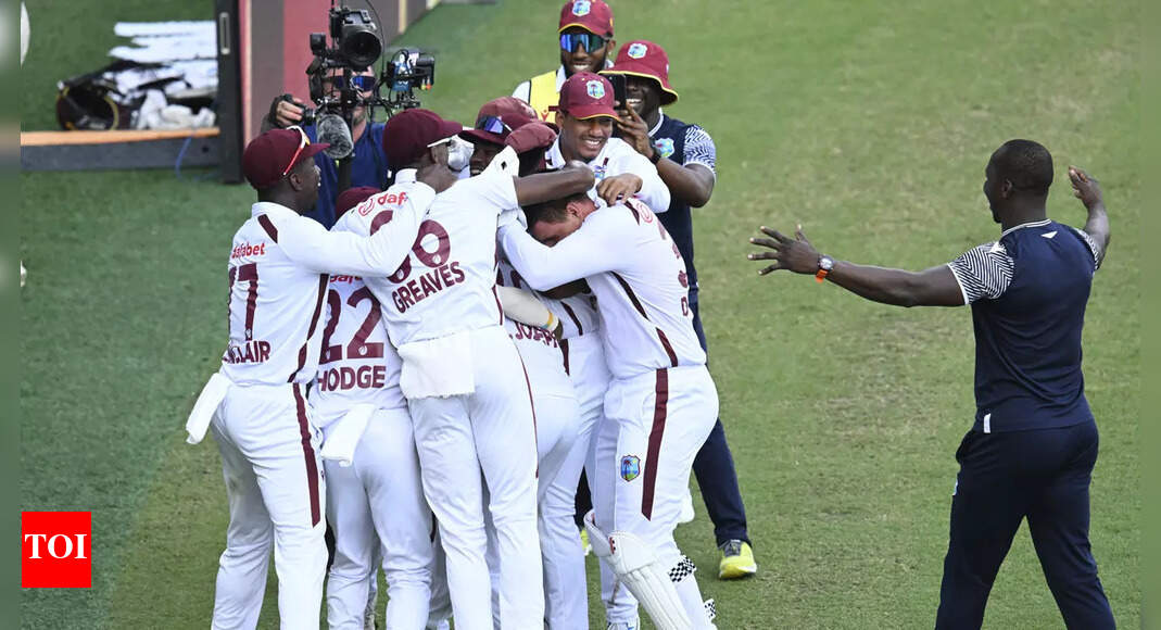WATCH: Brian Lara, Carl Hooper break down after Shamar Joseph-inspired ...