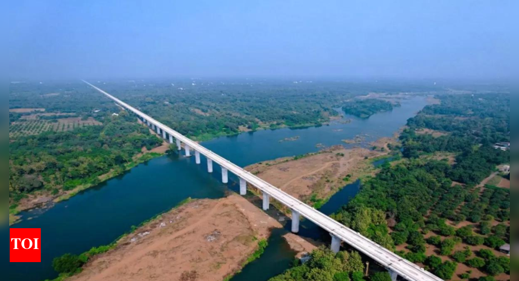 Bullet Train Project To Get System To Detect Earthquake Japanese Train
