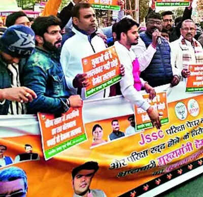 JSSC Paper Leak: Protests Over Jssc Paper Leak Enter Day 2 | Ranchi ...