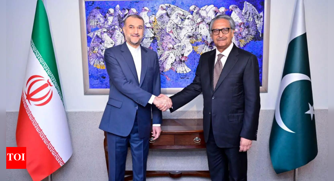 Iran, Pakistan to strengthen dialogue after tit-for-tat air strikes ...