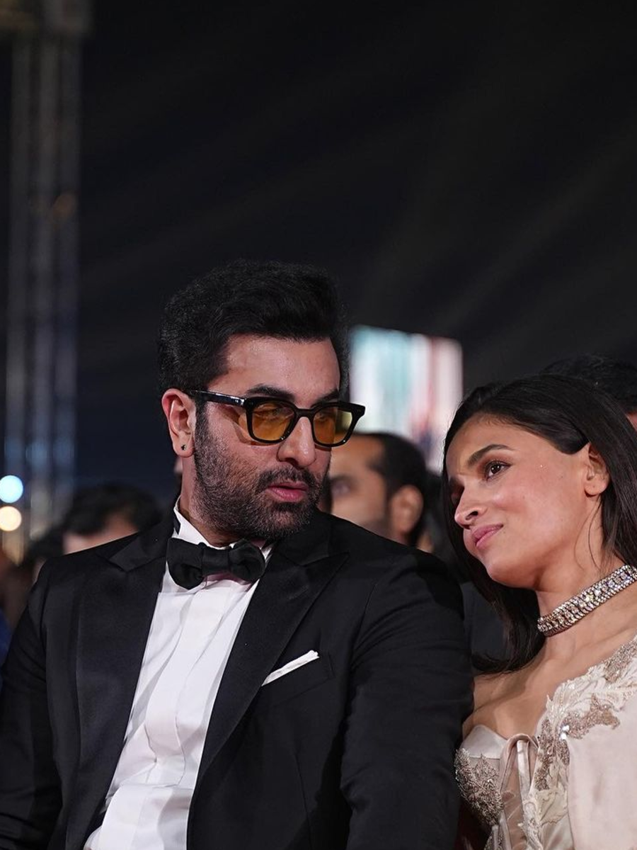 Alia Bhatt's 'Saras Night' At Filmfare Awards 2024 Ft. Ranbir Kapoor ...