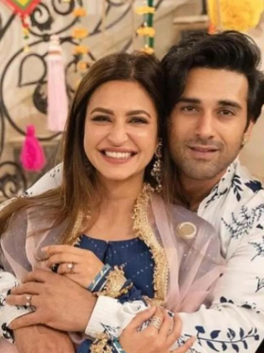 Kriti Kharbanda, Pulkit Samrat Engaged: A Look At Couple's Dreamy Love ...