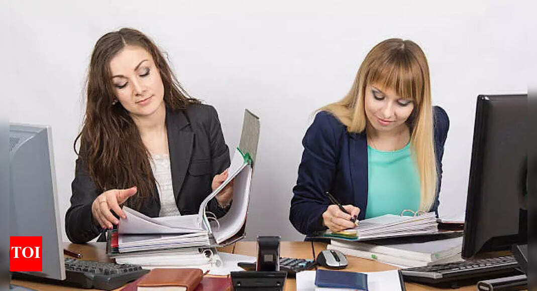 Tips to Deal with Compulsive Liars at Workplace - Effective Strategies ...