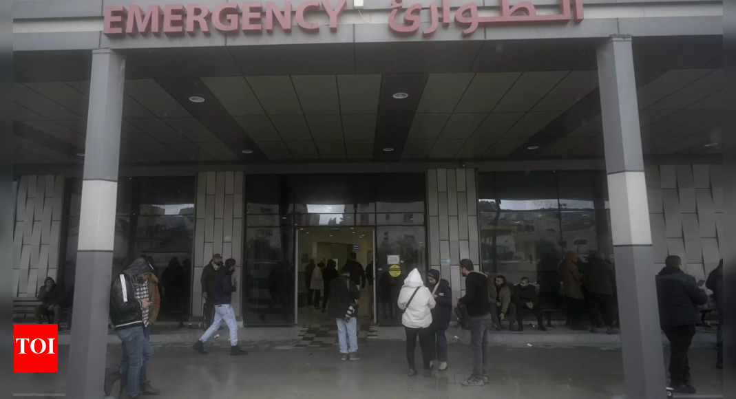 Undercover Israeli forces disguised as women, medical personnel carry ...