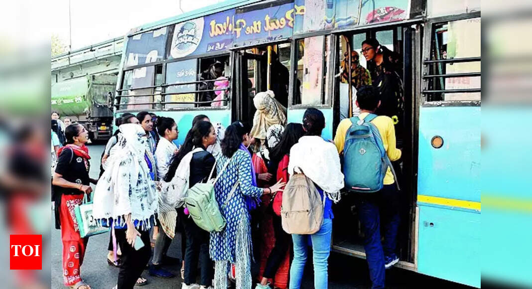 No addition of city buses to impact public transport in Surat | Surat ...