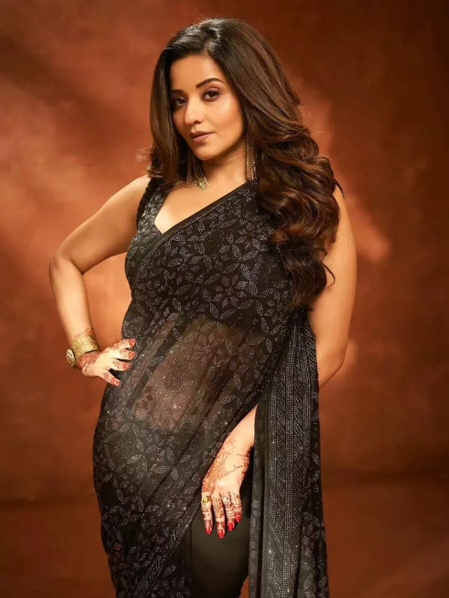 15 ravishing saree looks of Monalisa | Times of India